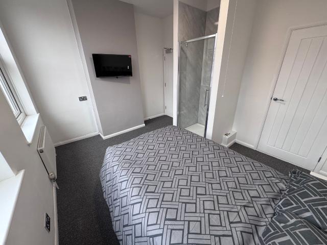 Room at Lower Ford Street, Coventry