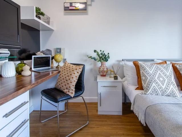 Room at Lower Loveday Street, Birmingham