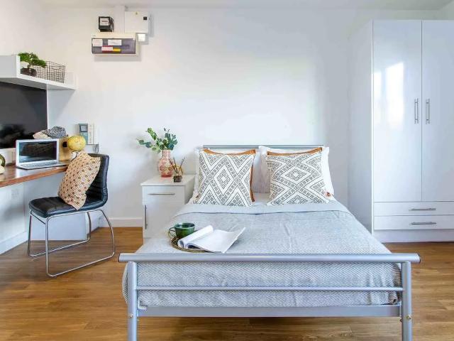 Room at Lower Loveday Street, Birmingham