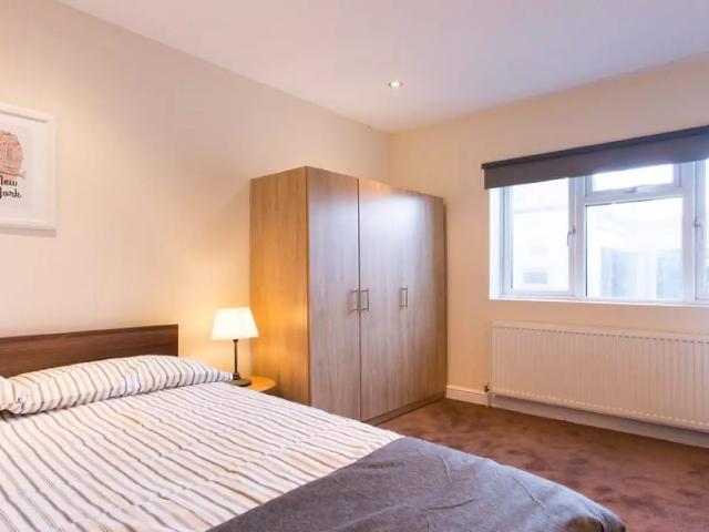Room at Erpingham Road, Greater London