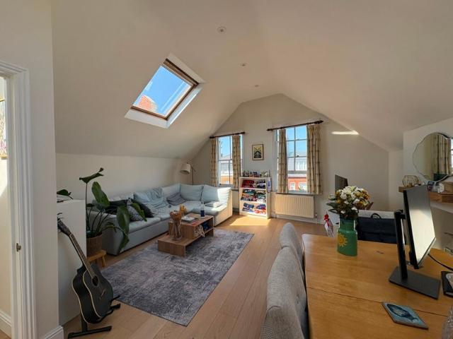 Room at Lower Richmond Road, Greater London