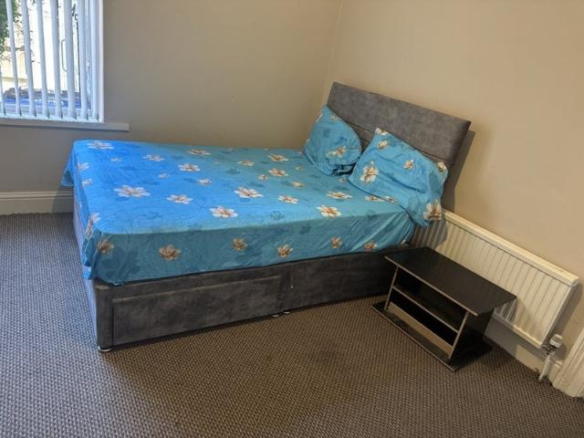 Room at Lower Seedley Road, Salford