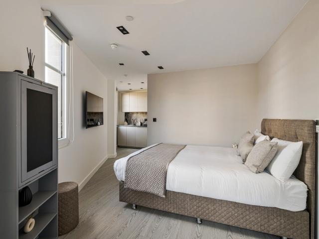 Apartment at Lowlands Road, Greater London