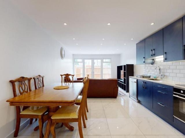 Room at Lovett Way, Greater London