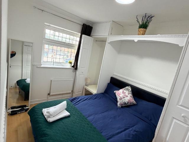 Room at Lovell Place, Greater London