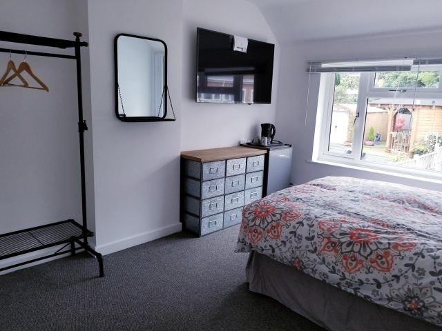 Room at Loynells Road, Birmingham