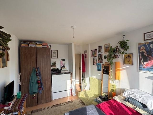 Room at Punderson's Gardens, Greater London