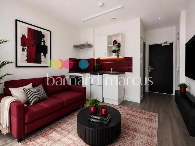 Room at Purley Way, Greater London