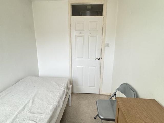 Room at Packwood Close, Royal Leamington Spa