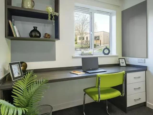 Room at Paddington, Liverpool