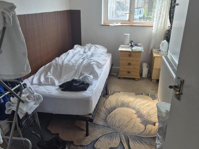 Room at Paddockhurst Road, Crawley