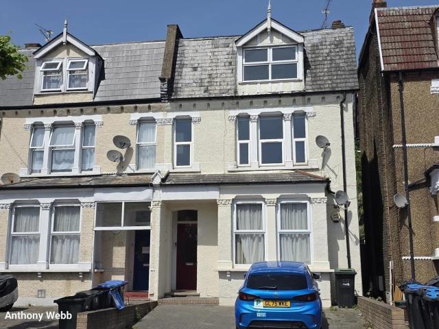 Room at Palmerston Crescent, Greater London
