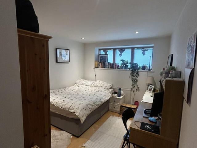 Room at Palfrey Place, Greater London