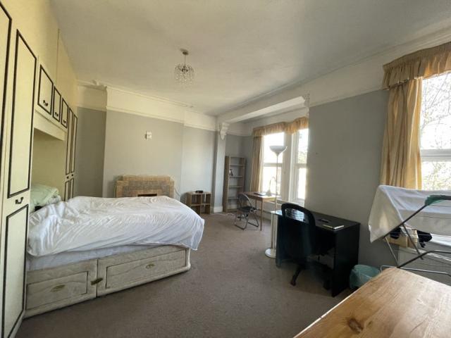 Room at Parolles Road, Greater London