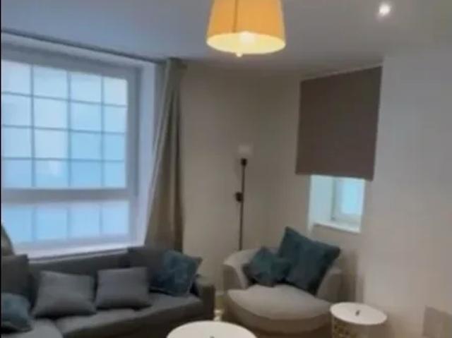 Room at Pardoner Street, Greater London