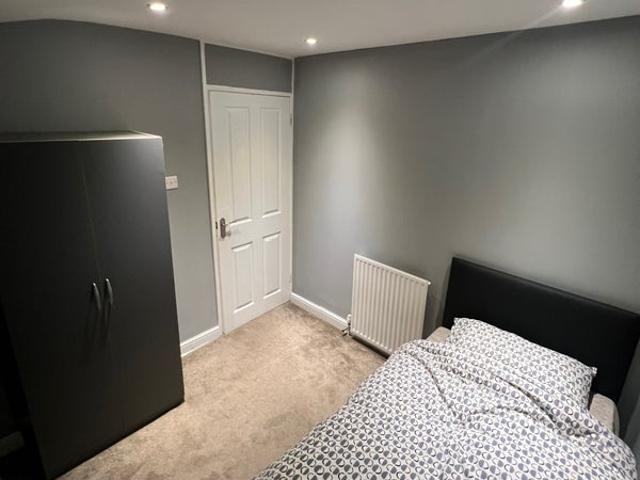 Room at Paringdon Road, Harlow