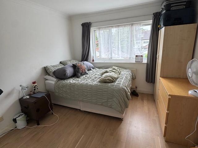 Room at Park Drive, Greater London