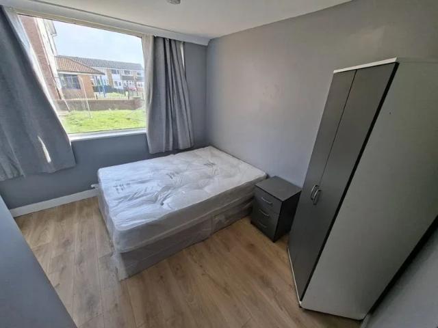 Room at Park Lane, Birmingham