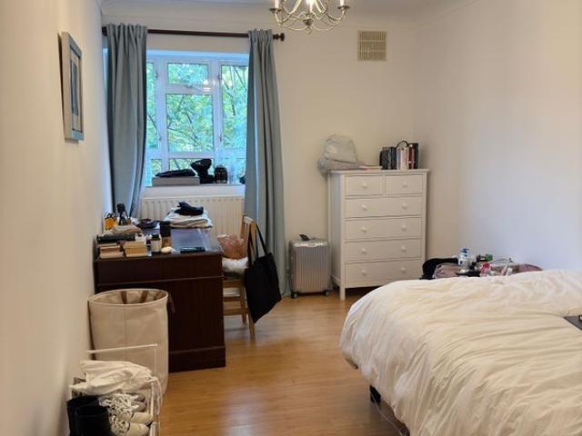 Room at Park Road, City of Westminster