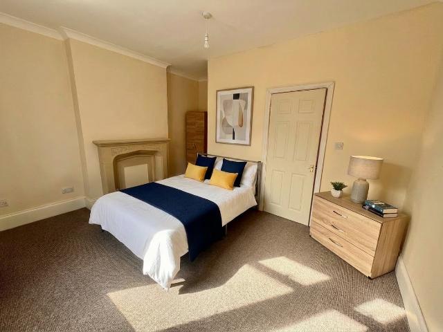 Room at Park Road, Doncaster