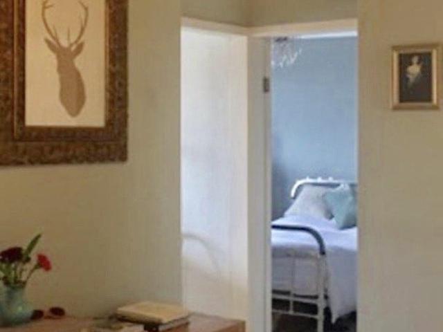 Room at Park Road, Greater London