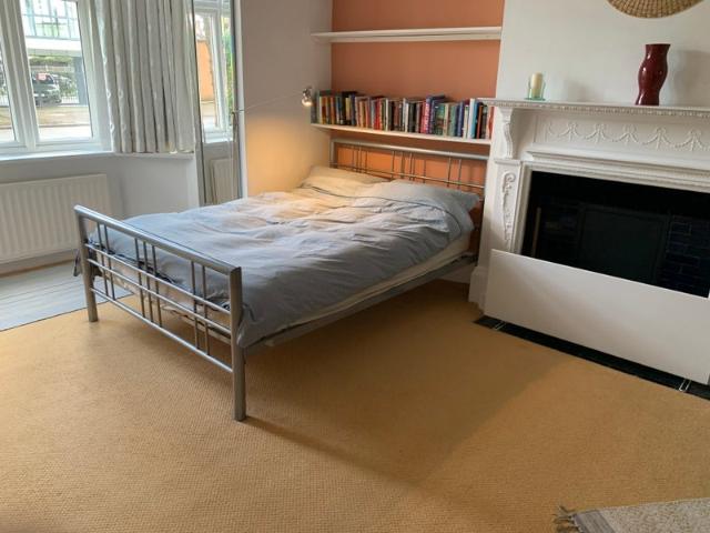 Room at Park Road, Greater London