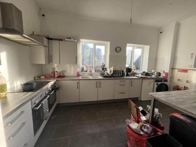 Room at Park Wise, Penryn