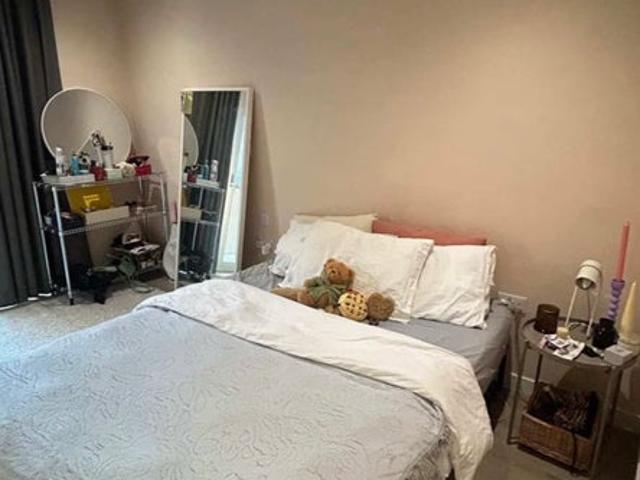 Room at Parkes Street, Greater London