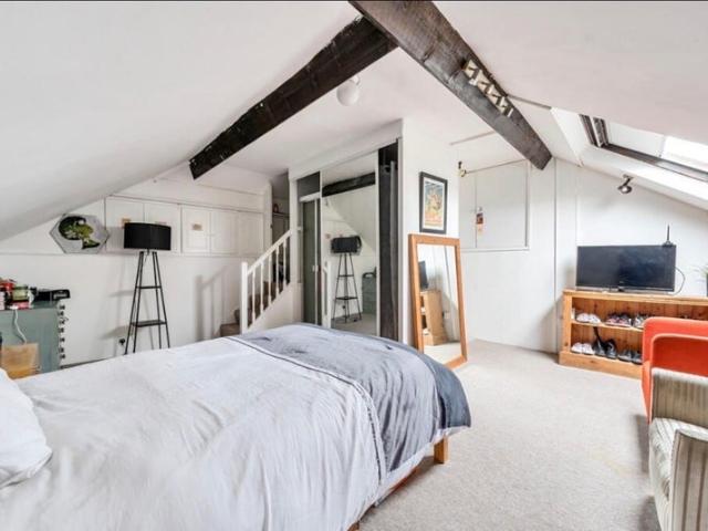 Room at Parker Close, Greater London