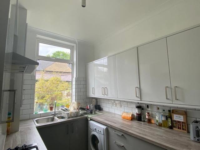 Room at Parkers Road, Sheffield