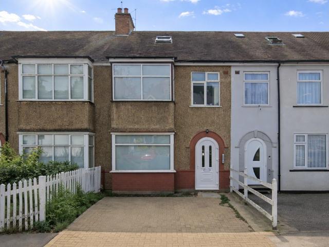 Room at Parkfield Road, Greater London