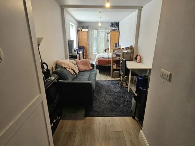 Room at Parkland Road, Greater London