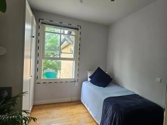 Room at Parkland Road, Greater London