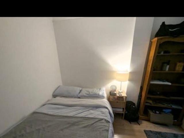Room at Parrs Wood Road, Manchester