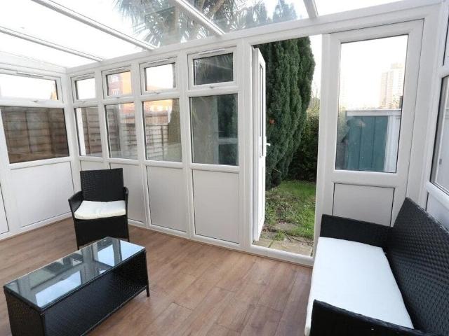 Room at Paul Street, Greater London