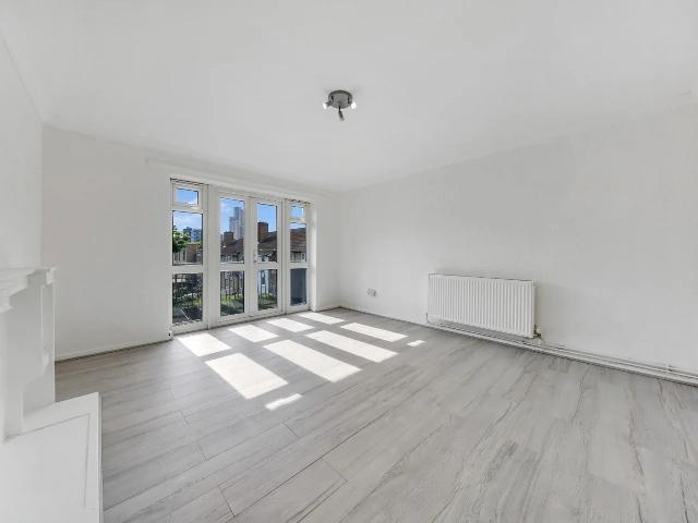 Room at Paul Street, Greater London