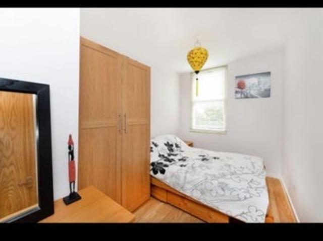 Room at Paulet Road, Greater London