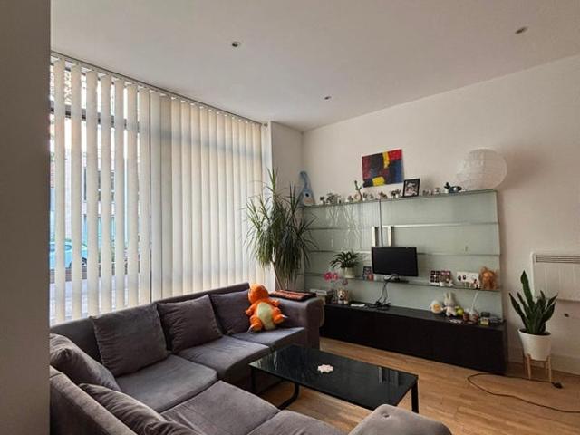 Room at Peckham Grove, Greater London