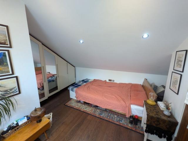 Room at Peckham High Street, Greater London