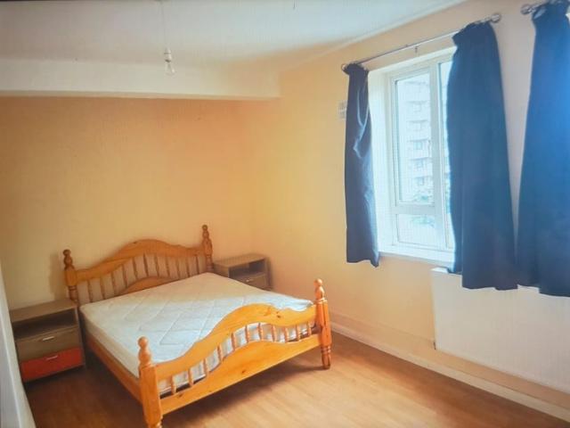 Room at Peckham High Street, Greater London