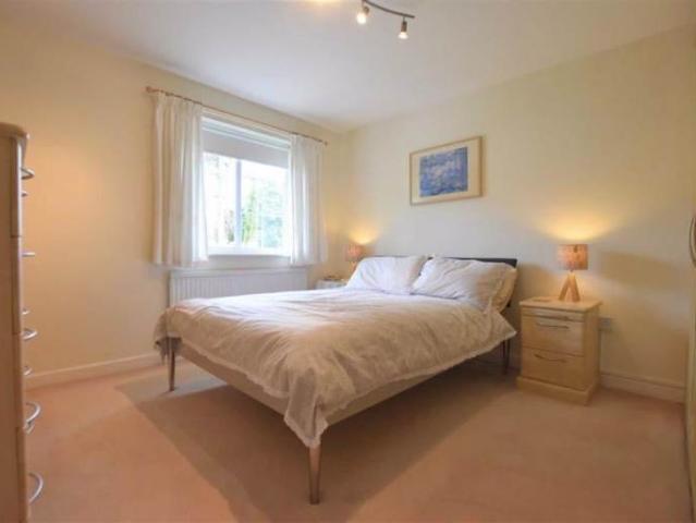 Room at Peckham Road, Greater London