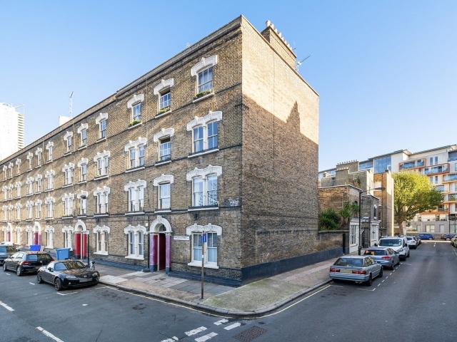 Room at Peacock Street, Greater London