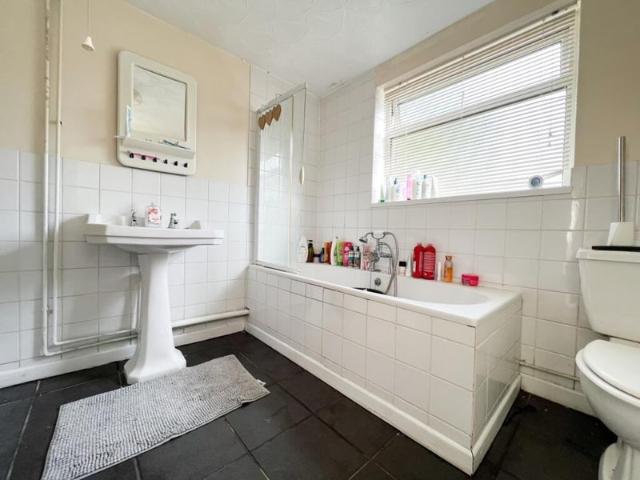 Room at Pearl Street, Cardiff