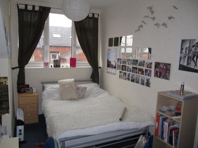 Room at Pearson Grove, Leeds