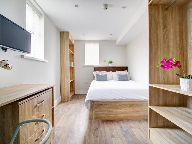 Room at Peel Street, Nottingham
