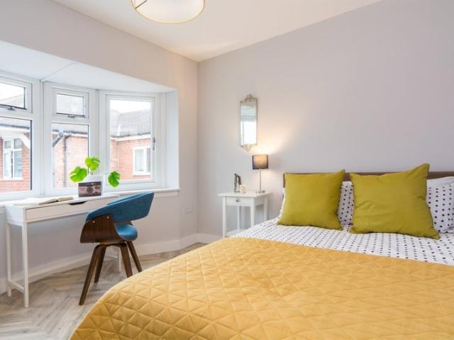 Room at Pelham Crescent, Nottingham
