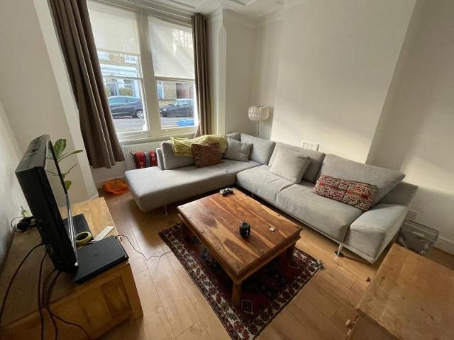 Room at Pellatt Road, Greater London