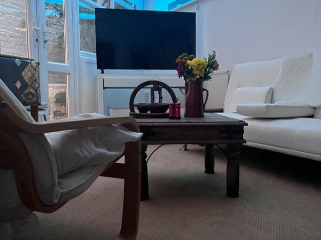 Room at Pembridge Place, Greater London