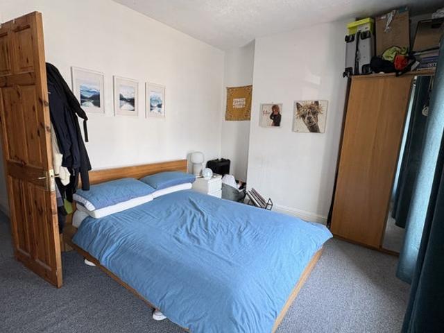 Room at Pembroke Road, Cardiff