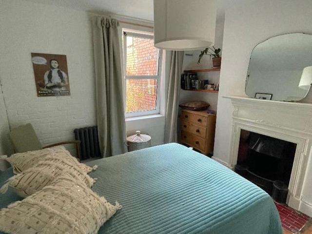Room at Pembroke Road, Bristol